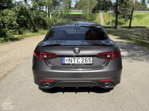 Pelēks Alfa Romeo Giulia 2017 Ukmergė, ar dzinēja tilpumu 2.10 L un nobraukumu 228 tūkst. km par 12300 €, foto 6 vietnē AUTOMOTO.COM.LV
