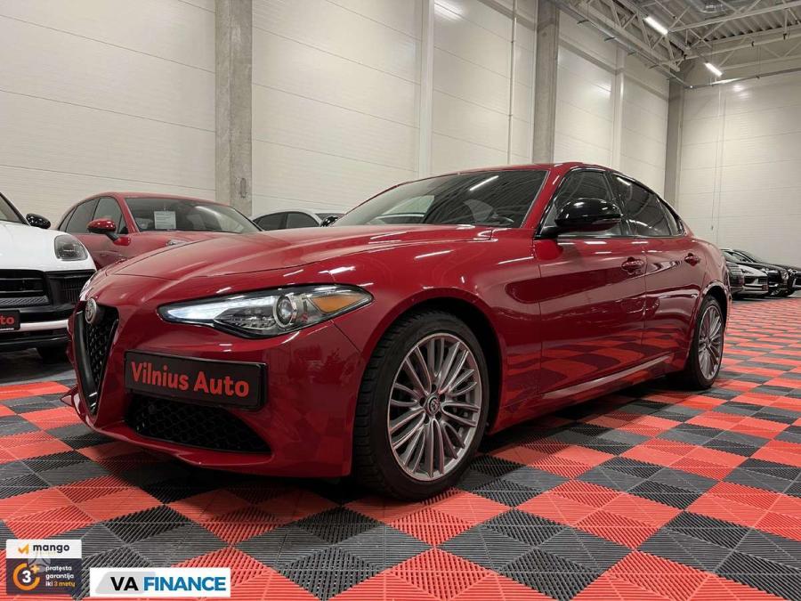 Red Alfa Romeo Giulia 2017 in Vilnius, with an engine capacity of 2.00 L and mileage of 82 thousand km for 17790 €, photo 1 on AUTOMOTO.COM.LV