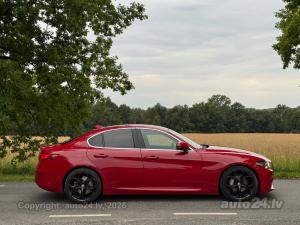 Sarkans Alfa Romeo Giulia 2017 Tallina, ar dzinēja tilpumu 2.00 L un nobraukumu 217 tūkst. km par 18000 €, foto 3 vietnē AUTOMOTO.COM.LV