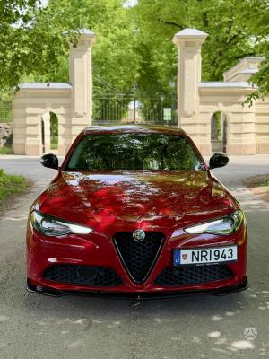 Sarkans Alfa Romeo Giulia 2017 Kauņa, ar dzinēja tilpumu 2.00 L un nobraukumu 83 tūkst. km par 18000 €, foto 3 vietnē AUTOMOTO.COM.LV