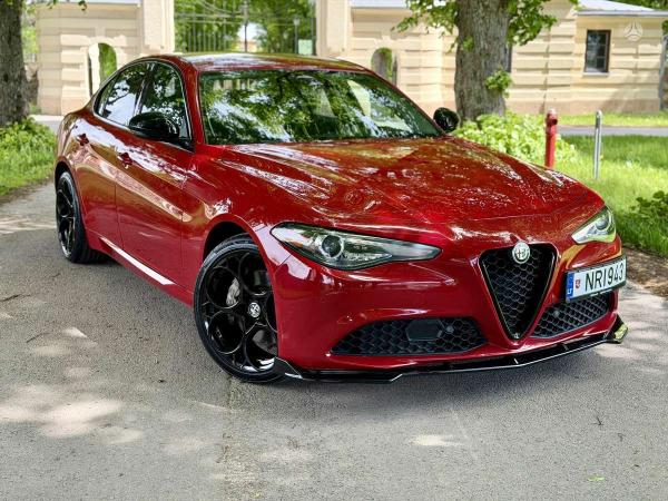Sarkans Alfa Romeo Giulia 2017 Kauņa, ar dzinēja tilpumu 2.00 L un nobraukumu 83 tūkst. km par 18000 €, foto 4 vietnē AUTOMOTO.COM.LV