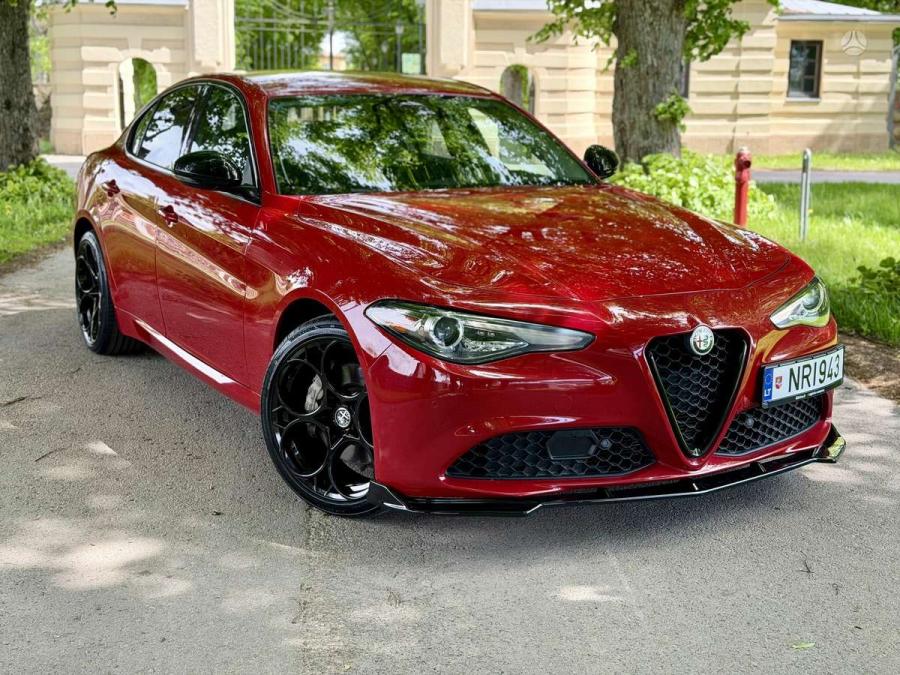 Sarkans Alfa Romeo Giulia 2017 Kauņa, ar dzinēja tilpumu 2.00 L un nobraukumu 83 tūkst. km par 18000 €, foto 5 vietnē AUTOMOTO.COM.LV