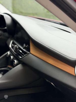 Sarkans Alfa Romeo Giulia 2017 Kauņa, ar dzinēja tilpumu 2.00 L un nobraukumu 83 tūkst. km par 18000 €, foto 13 vietnē AUTOMOTO.COM.LV