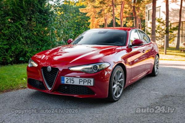 Red Alfa Romeo Giulia 2017 in Tallinn, with an engine capacity of 2.00 L and mileage of 139 thousand km for 17990 €, photo 2 on AUTOMOTO.COM.LV