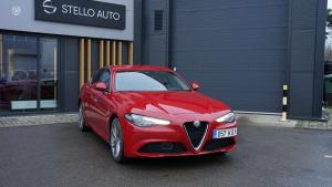 Sarkans Alfa Romeo Giulia 2020 Tallina, ar dzinēja tilpumu 2.00 L un nobraukumu 110 tūkst. km par 16500 €, foto 4 vietnē AUTOMOTO.COM.LV