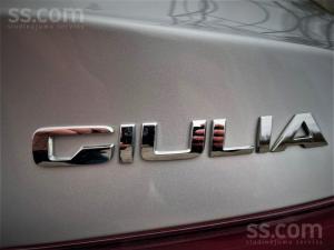 Alfa Romeo Giulia 2016 in Riga, with an engine capacity of 2.20 L and mileage of 125 thousand km for 16980 €, photo 9 on AUTOMOTO.COM.LV