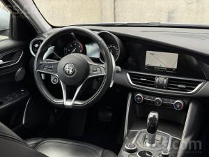 Alfa Romeo Giulia 2016 in Riga, with an engine capacity of 2.20 L and mileage of 125 thousand km for 16980 €, photo 15 on AUTOMOTO.COM.LV