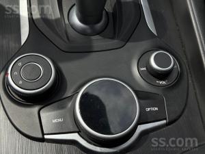 Alfa Romeo Giulia 2016 in Riga, with an engine capacity of 2.20 L and mileage of 125 thousand km for 16980 €, photo 24 on AUTOMOTO.COM.LV