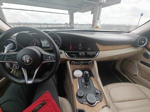 Alfa Romeo Giulia 2017 in Vilnius, with an engine capacity of 2.00 L and mileage of 165 thousand km for 14500 €, photo 13 on AUTOMOTO.COM.LV