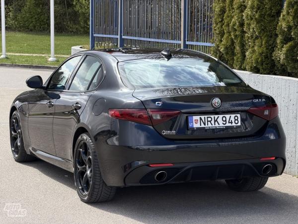 Alfa Romeo Giulia 2017 Viļņa, ar dzinēja tilpumu 2.00 L un nobraukumu 138 tūkst. km par 16500 €, foto 2 vietnē AUTOMOTO.COM.LV