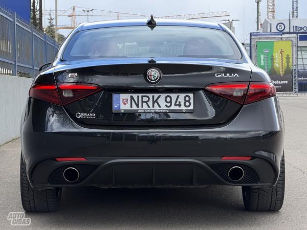 Alfa Romeo Giulia 2017 Viļņa, ar dzinēja tilpumu 2.00 L un nobraukumu 138 tūkst. km par 16500 €, foto 3 vietnē AUTOMOTO.COM.LV
