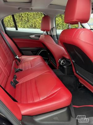 Alfa Romeo Giulia 2017 in Vilnius, with an engine capacity of 2.00 L and mileage of 138 thousand km for 16500 €, photo 28 on AUTOMOTO.COM.LV