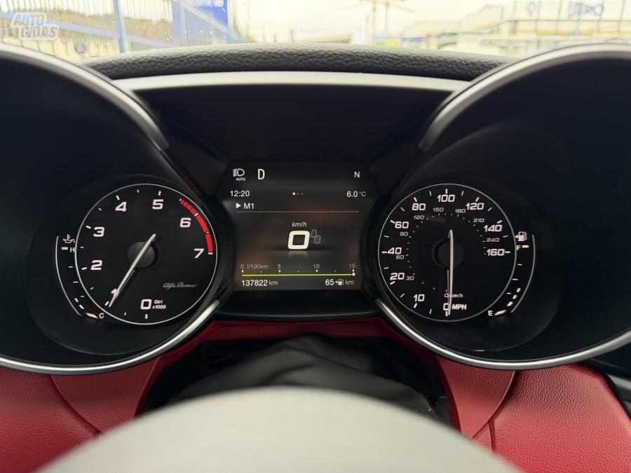 Alfa Romeo Giulia 2017 in Vilnius, with an engine capacity of 2.00 L and mileage of 138 thousand km for 16500 €, photo 30 on AUTOMOTO.COM.LV