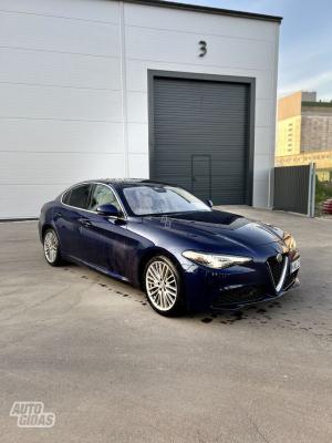 Alfa Romeo Giulia 2018 Palanga, ar dzinēja tilpumu 2.00 L un nobraukumu 120 tūkst. km par 17750 €, foto  vietnē AUTOMOTO.COM.LV