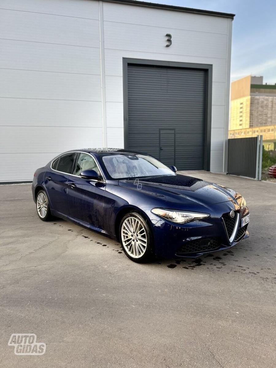 Alfa Romeo Giulia 2018 Palanga, ar dzinēja tilpumu 2.00 L un nobraukumu 120 tūkst. km par 17750 €, foto 1 vietnē AUTOMOTO.COM.LV