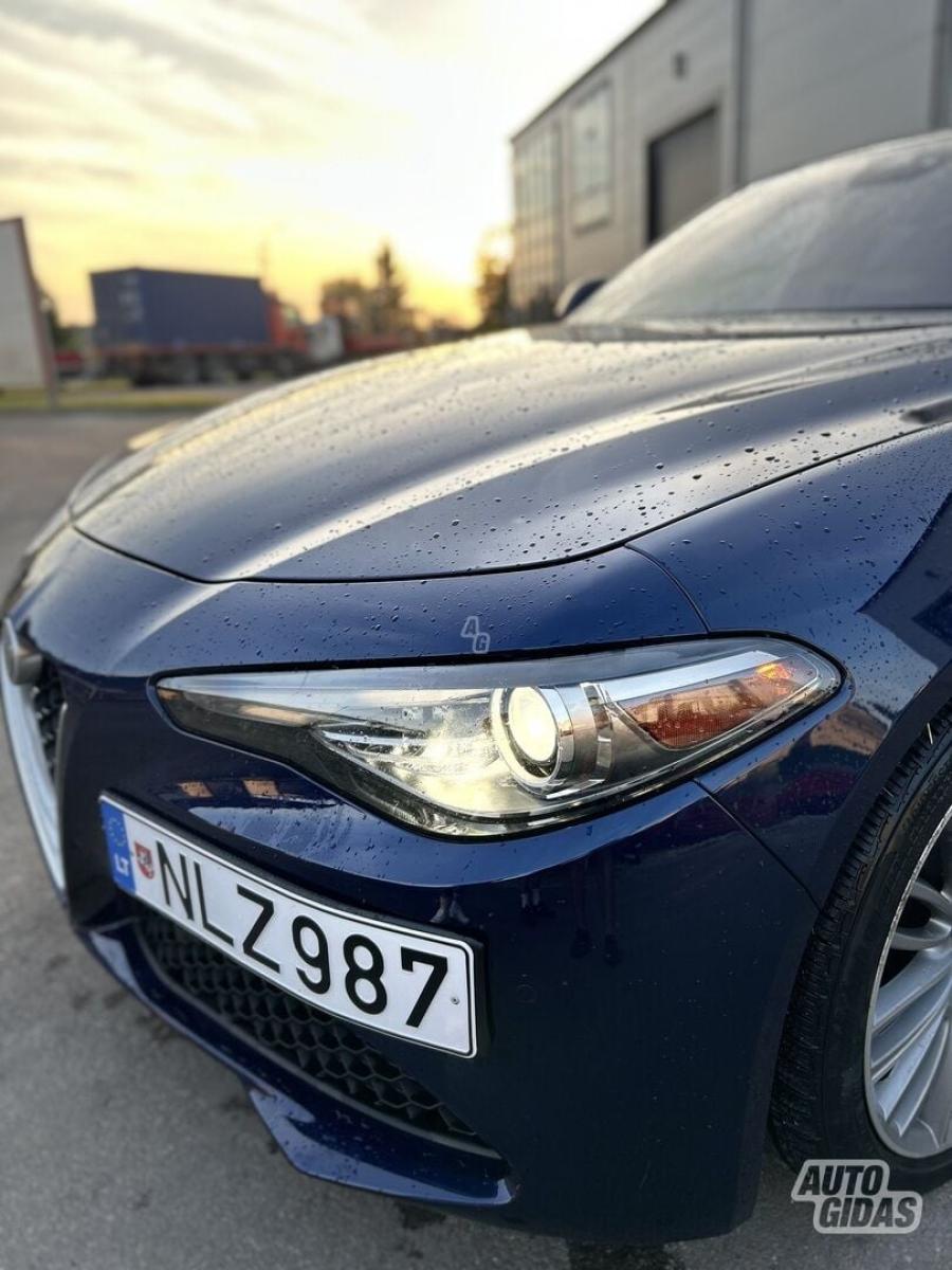 Alfa Romeo Giulia 2018 Palanga, ar dzinēja tilpumu 2.00 L un nobraukumu 120 tūkst. km par 17750 €, foto 16 vietnē AUTOMOTO.COM.LV