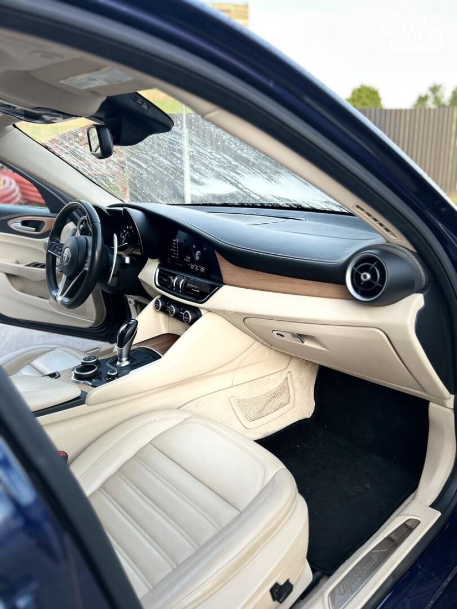 Alfa Romeo Giulia 2018 Palanga, ar dzinēja tilpumu 2.00 L un nobraukumu 120 tūkst. km par 17750 €, foto 21 vietnē AUTOMOTO.COM.LV