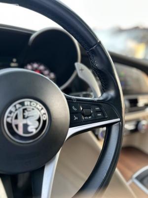 Alfa Romeo Giulia 2018 Palanga, ar dzinēja tilpumu 2.00 L un nobraukumu 120 tūkst. km par 17750 €, foto 25 vietnē AUTOMOTO.COM.LV
