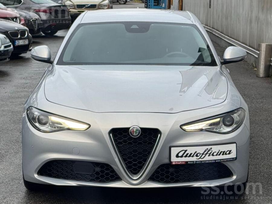 Alfa Romeo Giulia 2021 Rīga, ar dzinēja tilpumu 2.00 L un nobraukumu 42 tūkst. km par 22900 €, foto 2 vietnē AUTOMOTO.COM.LV
