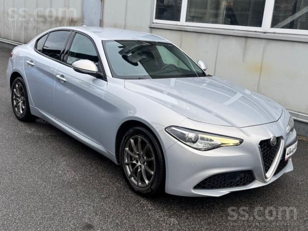 Alfa Romeo Giulia 2021 Rīga, ar dzinēja tilpumu 2.00 L un nobraukumu 42 tūkst. km par 22900 €, foto 3 vietnē AUTOMOTO.COM.LV