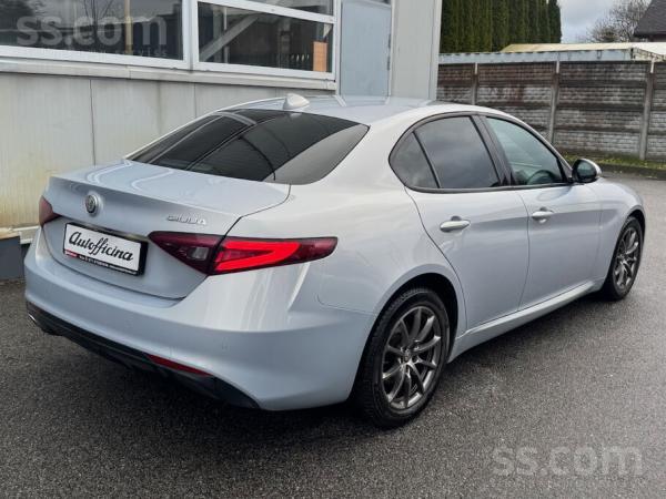 Alfa Romeo Giulia 2021 Rīga, ar dzinēja tilpumu 2.00 L un nobraukumu 42 tūkst. km par 22900 €, foto 5 vietnē AUTOMOTO.COM.LV