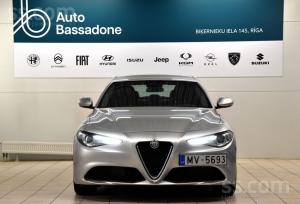 Alfa Romeo Giulia 2021 in Riga, with an engine capacity of 2.00 L and mileage of 101 thousand km for 19990 €, photo 2 on AUTOMOTO.COM.LV
