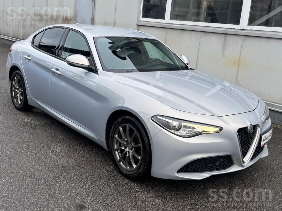 Alfa Romeo Giulia 2021 Rīga, ar dzinēja tilpumu 2.00 L un nobraukumu 42 tūkst. km par 21900 €, foto 4 vietnē AUTOMOTO.COM.LV