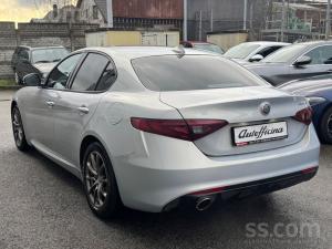 Alfa Romeo Giulia 2021 Rīga, ar dzinēja tilpumu 2.00 L un nobraukumu 42 tūkst. km par 21900 €, foto 8 vietnē AUTOMOTO.COM.LV
