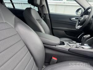 Alfa Romeo Giulia 2021 Rīga, ar dzinēja tilpumu 2.00 L un nobraukumu 42 tūkst. km par 21900 €, foto 16 vietnē AUTOMOTO.COM.LV