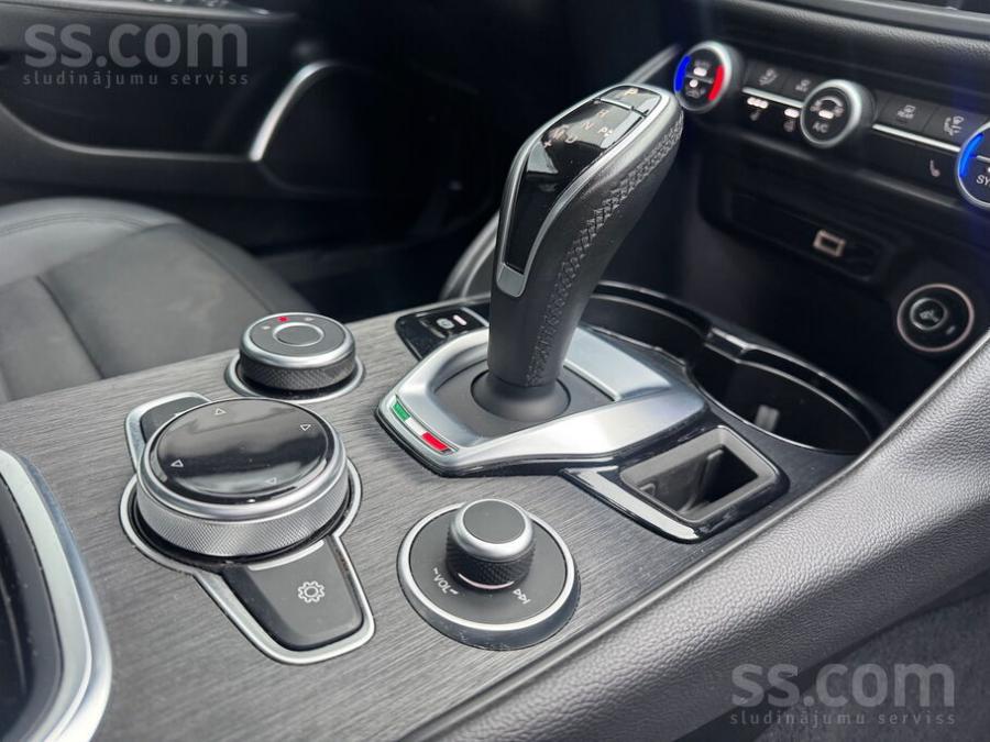 Alfa Romeo Giulia 2021 Rīga, ar dzinēja tilpumu 2.00 L un nobraukumu 42 tūkst. km par 21900 €, foto 17 vietnē AUTOMOTO.COM.LV