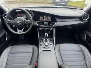Alfa Romeo Giulia 2021 Rīga, ar dzinēja tilpumu 2.00 L un nobraukumu 42 tūkst. km par 21900 €, foto 20 vietnē AUTOMOTO.COM.LV