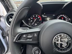 Alfa Romeo Giulia 2021 Rīga, ar dzinēja tilpumu 2.00 L un nobraukumu 42 tūkst. km par 21900 €, foto 28 vietnē AUTOMOTO.COM.LV