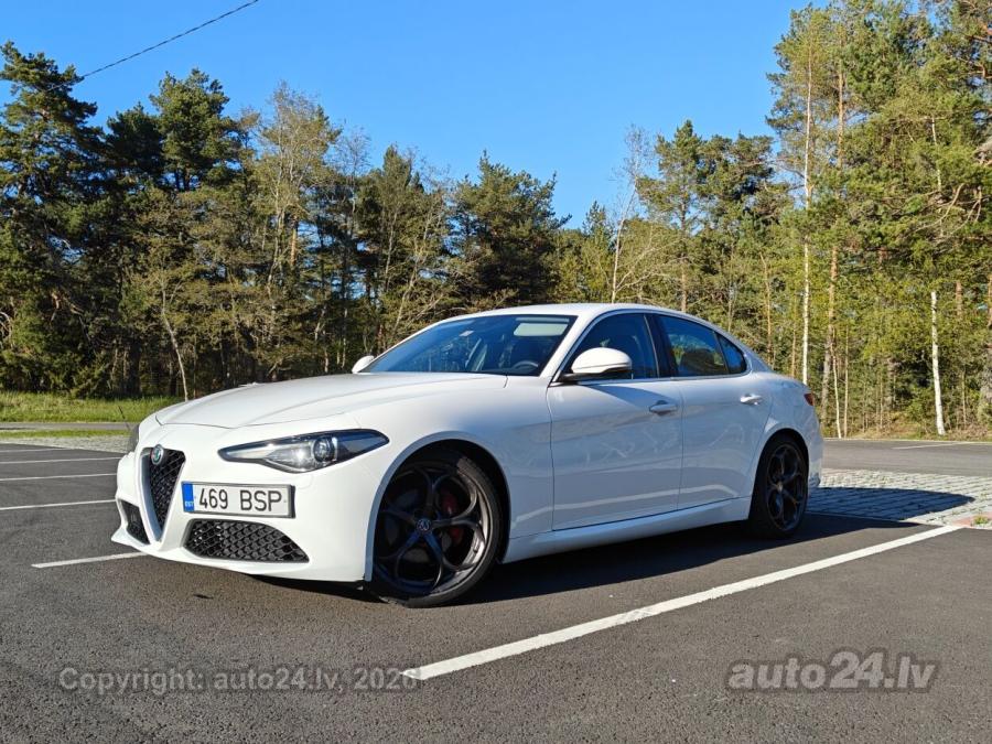 Balts Alfa Romeo Giulia 2016 Tallina, ar dzinēja tilpumu 2.10 L un nobraukumu 115 tūkst. km par 15999 €, foto 4 vietnē AUTOMOTO.COM.LV