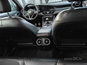 Balts Alfa Romeo Giulia 2016 Tallina, ar dzinēja tilpumu 2.10 L un nobraukumu 115 tūkst. km par 15999 €, foto 15 vietnē AUTOMOTO.COM.LV