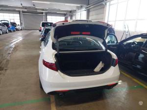 Balts Alfa Romeo Giulia 2016 Kauņa, ar dzinēja tilpumu 2.14 L un nobraukumu 95 tūkst. km par 12550 €, foto 4 vietnē AUTOMOTO.COM.LV