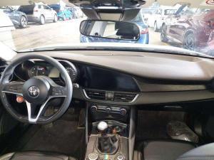 Balts Alfa Romeo Giulia 2016 Kauņa, ar dzinēja tilpumu 2.14 L un nobraukumu 95 tūkst. km par 12550 €, foto 6 vietnē AUTOMOTO.COM.LV