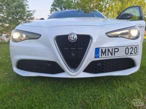 White Alfa Romeo Giulia 2017 in Ignalina, with an engine capacity of 2.10 L and mileage of 240 thousand km for 6750 €, photo 16 on AUTOMOTO.COM.LV