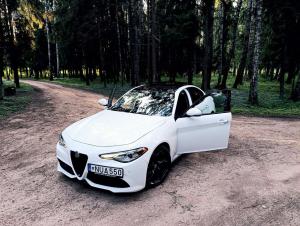White Alfa Romeo Giulia 2018 in Siauliai, with an engine capacity of 2.00 L and mileage of 71 thousand km for 21400 €, photo  on AUTOMOTO.COM.LV