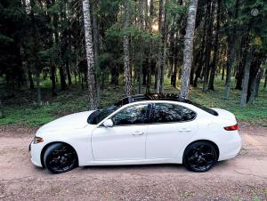 White Alfa Romeo Giulia 2018 in Siauliai, with an engine capacity of 2.00 L and mileage of 71 thousand km for 21400 €, photo 7 on AUTOMOTO.COM.LV