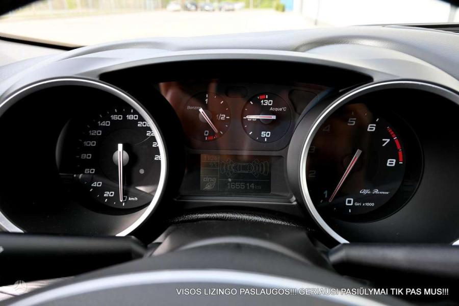 Melns Alfa Romeo Giulietta 2019 Kretinga, ar dzinēja tilpumu 1.37 L un nobraukumu 166 tūkst. km par 6750 €, foto 32 vietnē AUTOMOTO.COM.LV