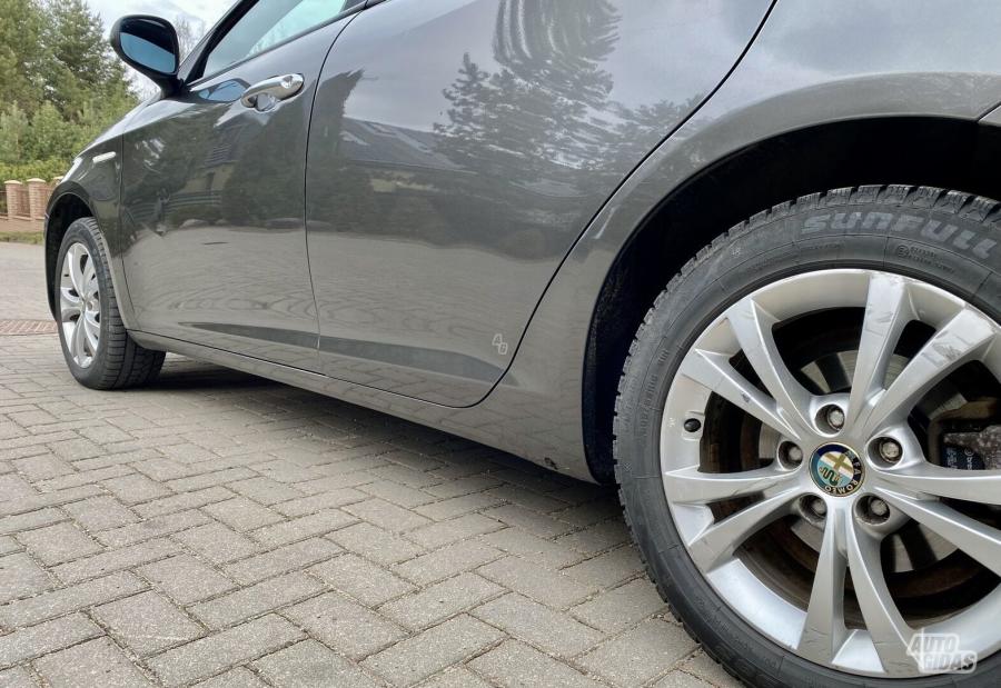 Brūns Alfa Romeo Giulietta 2011 Viļņa, ar dzinēja tilpumu 1.40 L un nobraukumu 228 tūkst. km par 1850 €, foto 12 vietnē AUTOMOTO.COM.LV