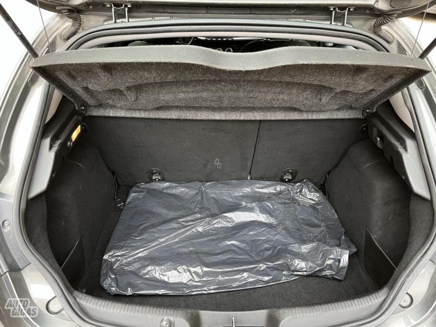 Brūns Alfa Romeo Giulietta 2011 Viļņa, ar dzinēja tilpumu 2.00 L un nobraukumu 290 tūkst. km par 2300 €, foto 8 vietnē AUTOMOTO.COM.LV