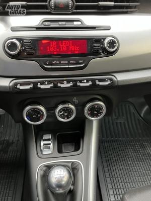 Brūns Alfa Romeo Giulietta 2011 Viļņa, ar dzinēja tilpumu 2.00 L un nobraukumu 290 tūkst. km par 2300 €, foto 13 vietnē AUTOMOTO.COM.LV