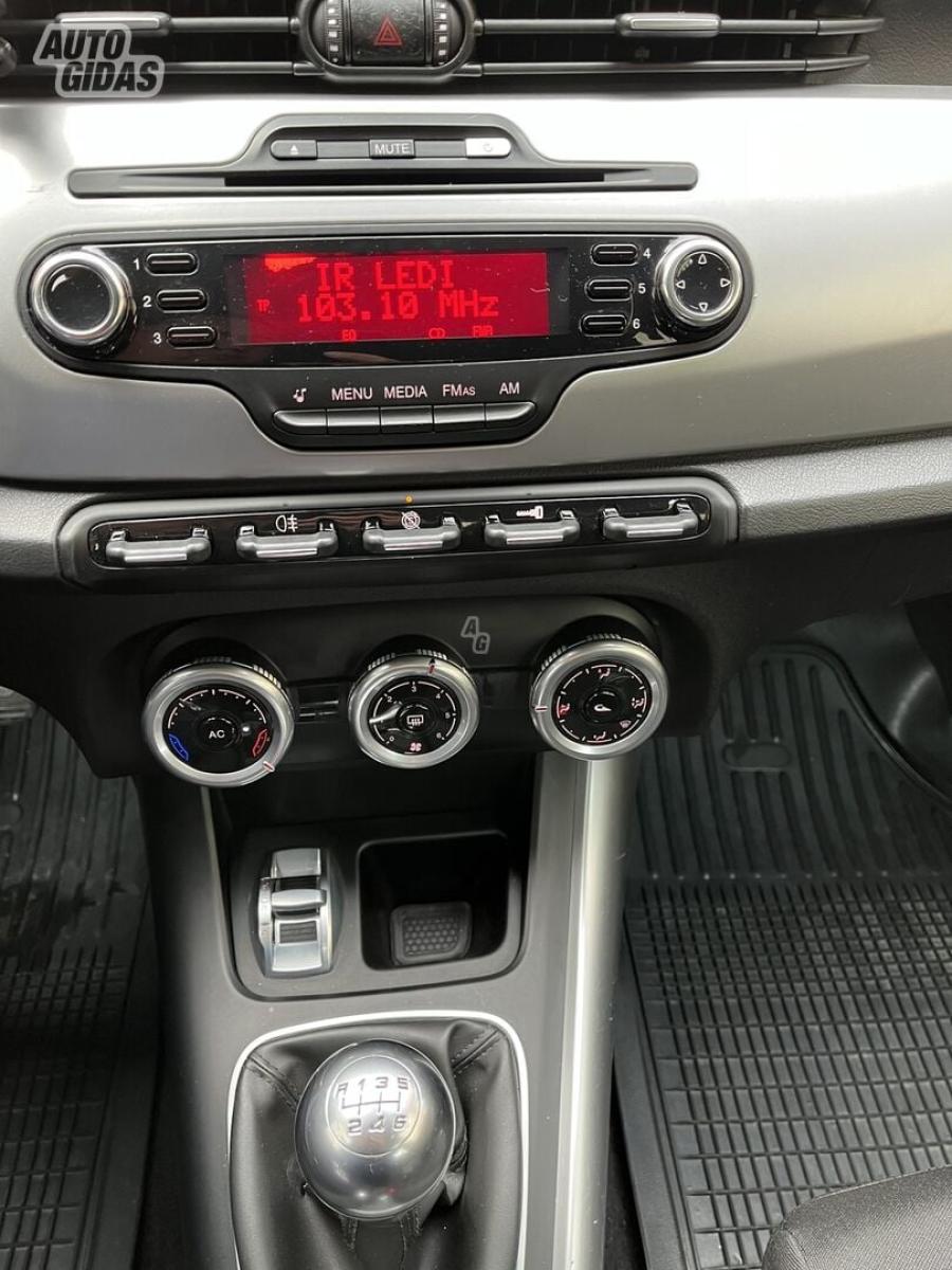Brūns Alfa Romeo Giulietta 2011 Viļņa, ar dzinēja tilpumu 2.00 L un nobraukumu 290 tūkst. km par 2300 €, foto 13 vietnē AUTOMOTO.COM.LV