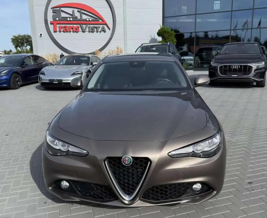 Brūns Alfa Romeo Giulietta 2017 Telšiai, ar dzinēja tilpumu 2.10 L un nobraukumu 207 tūkst. km par 8690 €, foto 4 vietnē AUTOMOTO.COM.LV
