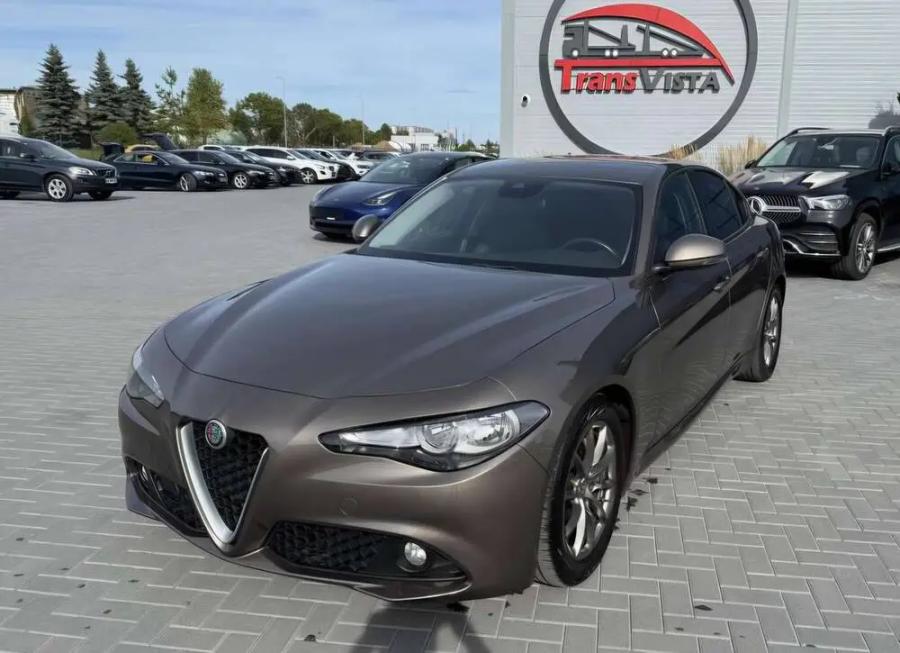 Brūns Alfa Romeo Giulietta 2017 Telšiai, ar dzinēja tilpumu 2.10 L un nobraukumu 207 tūkst. km par 8690 €, foto 6 vietnē AUTOMOTO.COM.LV