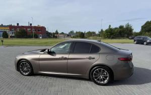 Brūns Alfa Romeo Giulietta 2017 Telšiai, ar dzinēja tilpumu 2.10 L un nobraukumu 207 tūkst. km par 8690 €, foto 7 vietnē AUTOMOTO.COM.LV