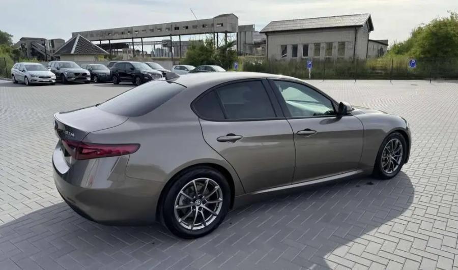 Brūns Alfa Romeo Giulietta 2017 Telšiai, ar dzinēja tilpumu 2.10 L un nobraukumu 207 tūkst. km par 8690 €, foto 11 vietnē AUTOMOTO.COM.LV