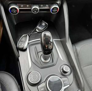Brūns Alfa Romeo Giulietta 2017 Telšiai, ar dzinēja tilpumu 2.10 L un nobraukumu 207 tūkst. km par 8690 €, foto 17 vietnē AUTOMOTO.COM.LV
