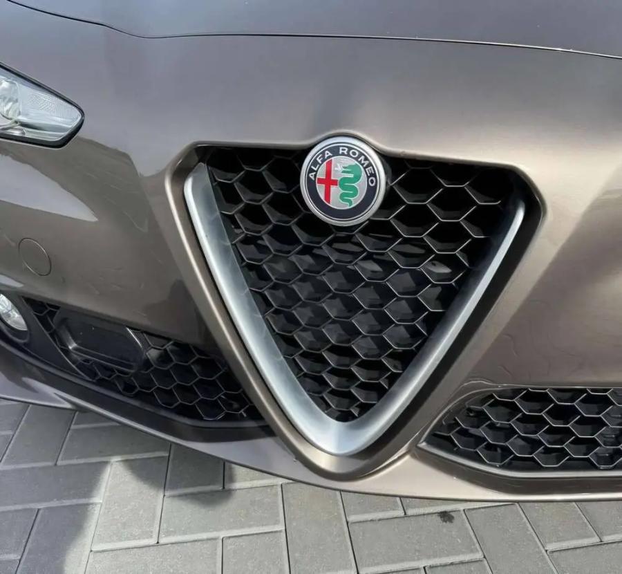 Brūns Alfa Romeo Giulietta 2017 Telšiai, ar dzinēja tilpumu 2.10 L un nobraukumu 207 tūkst. km par 8690 €, foto 19 vietnē AUTOMOTO.COM.LV